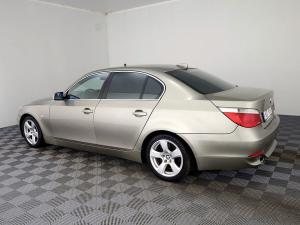 Green BMW 520 2003 in Tallinn, with an engine capacity of 2.20 L and mileage of 475 thousand km for 1299 €, photo 12 on AUTOMOTO.COM.LV