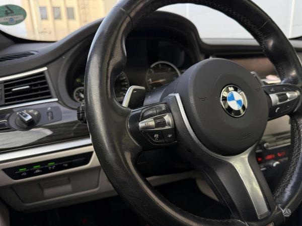 Zaļš BMW 520 2016 Šauļi, ar dzinēja tilpumu 2.00 L un nobraukumu 300 tūkst. km par 9750 €, foto 10 vietnē AUTOMOTO.COM.LV