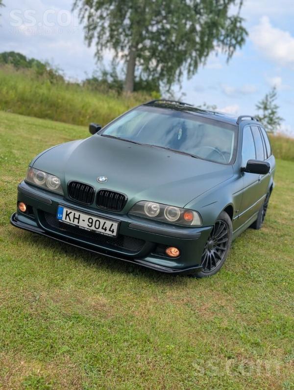 Green BMW 520 2003 in Riga, with an engine capacity of 2.20 L and mileage of 420 thousand km for 2550 €, photo 1 on AUTOMOTO.COM.LV