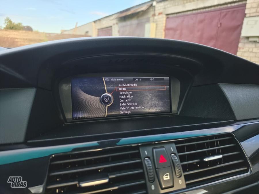 Zaļš BMW 520 2010 Kauņa, ar dzinēja tilpumu 2.00 L un nobraukumu 275 tūkst. km par 3750 €, foto 16 vietnē AUTOMOTO.COM.LV