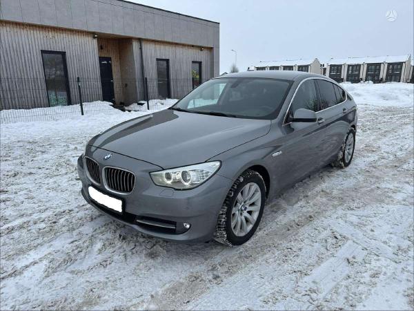 Grey BMW 520 2012 in Klaipeda, with an engine capacity of 2.00 L and mileage of 207 thousand km for 11800 €, photo 1 on AUTOMOTO.COM.LV