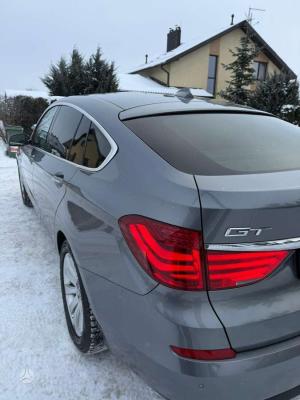 Grey BMW 520 2013 in Kaunas, with an engine capacity of 2.00 L and mileage of 295 thousand km for 10800 €, photo 8 on AUTOMOTO.COM.LV