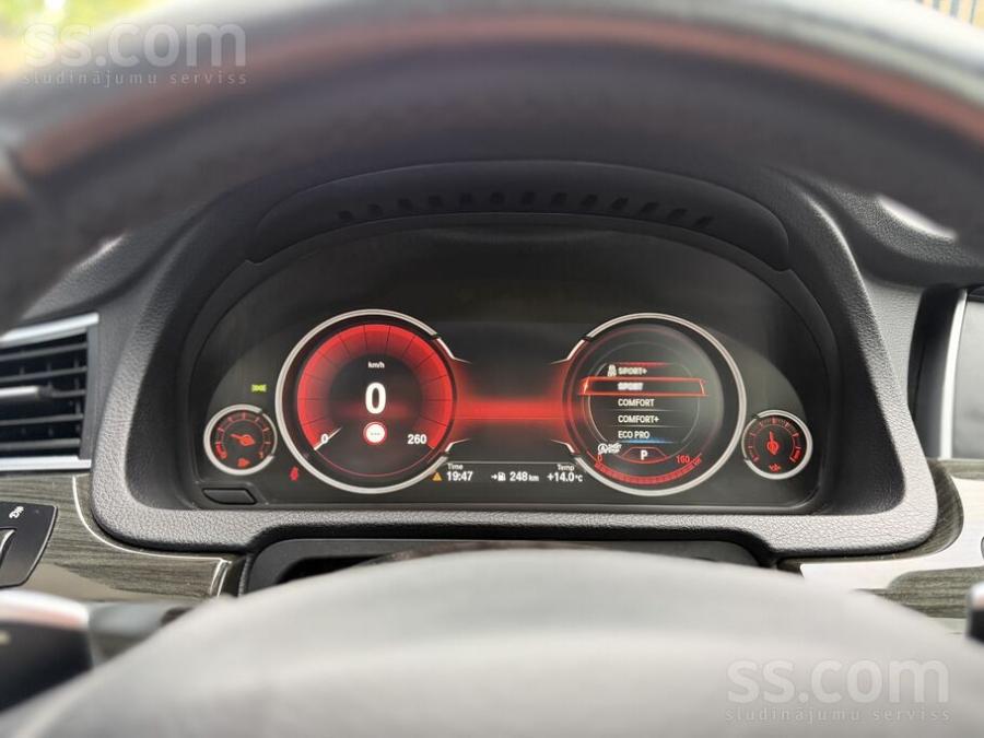 Pelēks BMW 520 2013 Tukums, ar dzinēja tilpumu 2.00 L un nobraukumu 253 tūkst. km par 12990 €, foto 27 vietnē AUTOMOTO.COM.LV