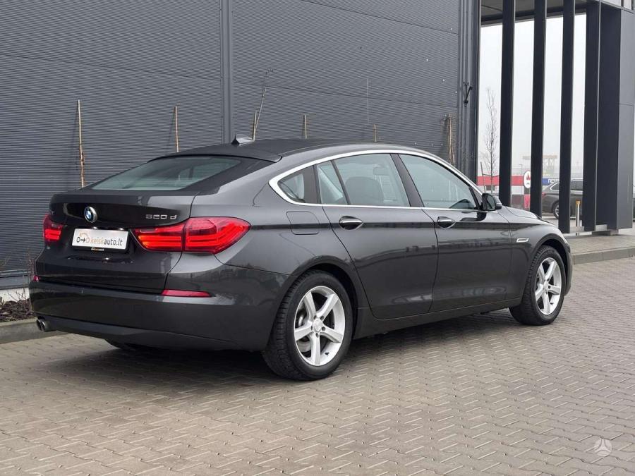 Pelēks BMW 520 2014 Viļņa, ar dzinēja tilpumu 2.00 L un nobraukumu 289 tūkst. km par 11800 €, foto 6 vietnē AUTOMOTO.COM.LV