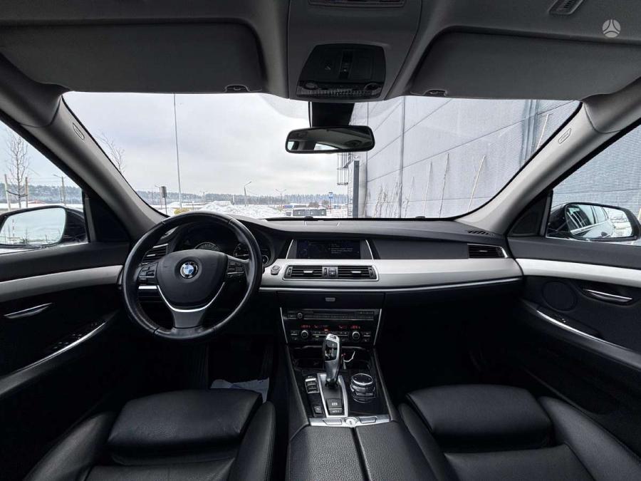 Pelēks BMW 520 2014 Viļņa, ar dzinēja tilpumu 2.00 L un nobraukumu 289 tūkst. km par 11800 €, foto 2 vietnē AUTOMOTO.COM.LV