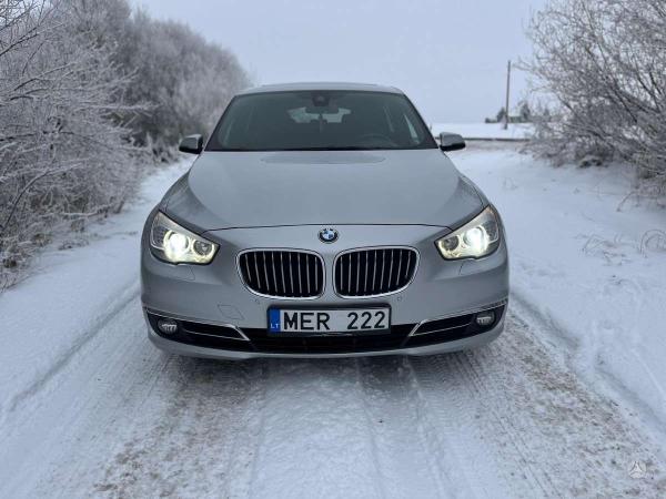 Grey BMW 520 2014 in Elektrenai, with an engine capacity of 2.00 L and mileage of 310 thousand km for 12900 €, photo 2 on AUTOMOTO.COM.LV