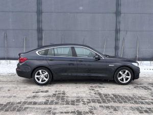 Grey BMW 520 2014 in Vilnius, with an engine capacity of 2.00 L and mileage of 289 thousand km for 11800 €, photo 3 on AUTOMOTO.COM.LV