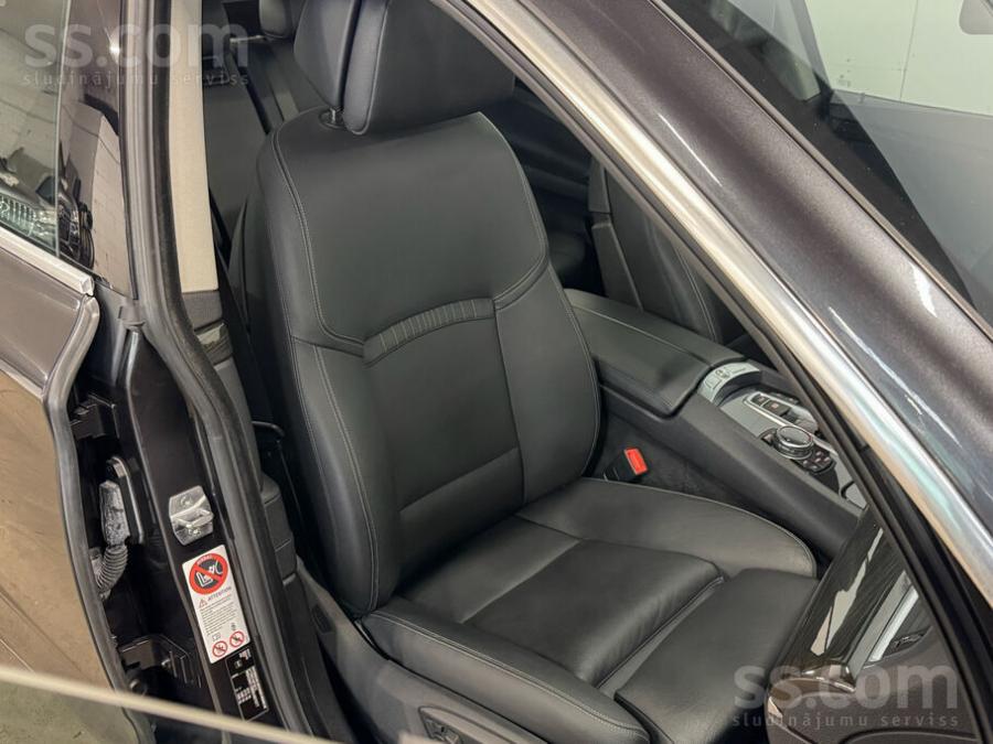 Pelēks BMW 520 2014 Jūrmala, ar dzinēja tilpumu 2.00 L un nobraukumu 247 tūkst. km par 13950 €, foto 21 vietnē AUTOMOTO.COM.LV
