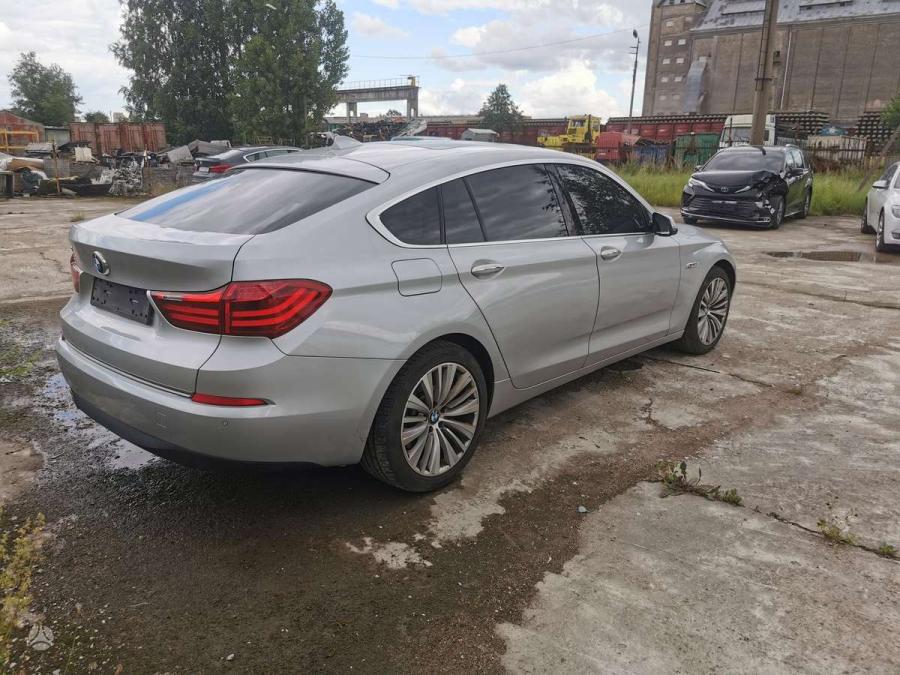 Pelēks BMW 520 2014 Šauļi, ar dzinēja tilpumu 2.00 L un nobraukumu 254 tūkst. km par 9600 €, foto 6 vietnē AUTOMOTO.COM.LV