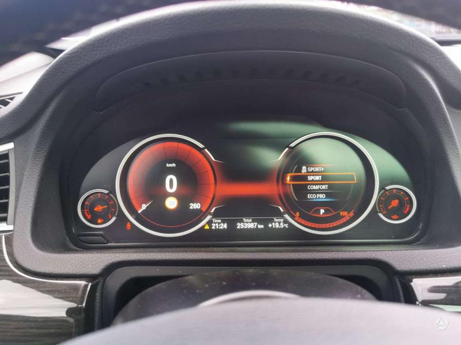 Pelēks BMW 520 2014 Šauļi, ar dzinēja tilpumu 2.00 L un nobraukumu 254 tūkst. km par 9600 €, foto 21 vietnē AUTOMOTO.COM.LV