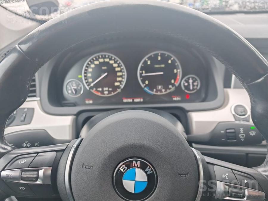 Pelēks BMW 520 2015 Rīga, ar dzinēja tilpumu 2.00 L un nobraukumu 131 tūkst. km par 16990 €, foto 28 vietnē AUTOMOTO.COM.LV