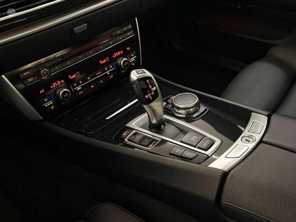 Pelēks BMW 520 2016 Marijampole, ar dzinēja tilpumu 2.00 L un nobraukumu 224 tūkst. km par 16750 €, foto 10 vietnē AUTOMOTO.COM.LV