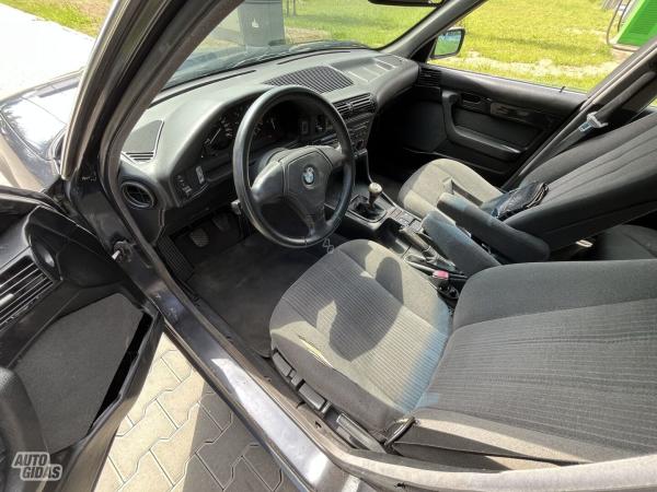 Grey BMW 520 1994 in Vilnius, with an engine capacity of 2.00 L and mileage of 331 thousand km for 5500 €, photo 9 on AUTOMOTO.COM.LV