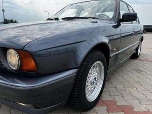 Pelēks BMW 520 1995 Viļņa, ar dzinēja tilpumu 2.00 L un nobraukumu 270 tūkst. km par 6800 €, foto 10 vietnē AUTOMOTO.COM.LV