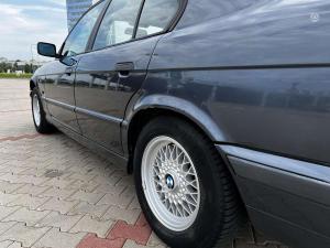 Pelēks BMW 520 1995 Viļņa, ar dzinēja tilpumu 2.00 L un nobraukumu 270 tūkst. km par 6800 €, foto 16 vietnē AUTOMOTO.COM.LV