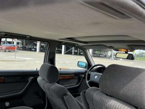 Pelēks BMW 520 1995 Viļņa, ar dzinēja tilpumu 2.00 L un nobraukumu 270 tūkst. km par 6800 €, foto 26 vietnē AUTOMOTO.COM.LV