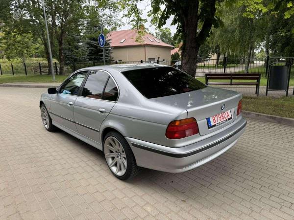 Pelēks BMW 520 1996 Palanga, ar dzinēja tilpumu 1.99 L un nobraukumu 253 tūkst. km par 3600 €, foto 3 vietnē AUTOMOTO.COM.LV