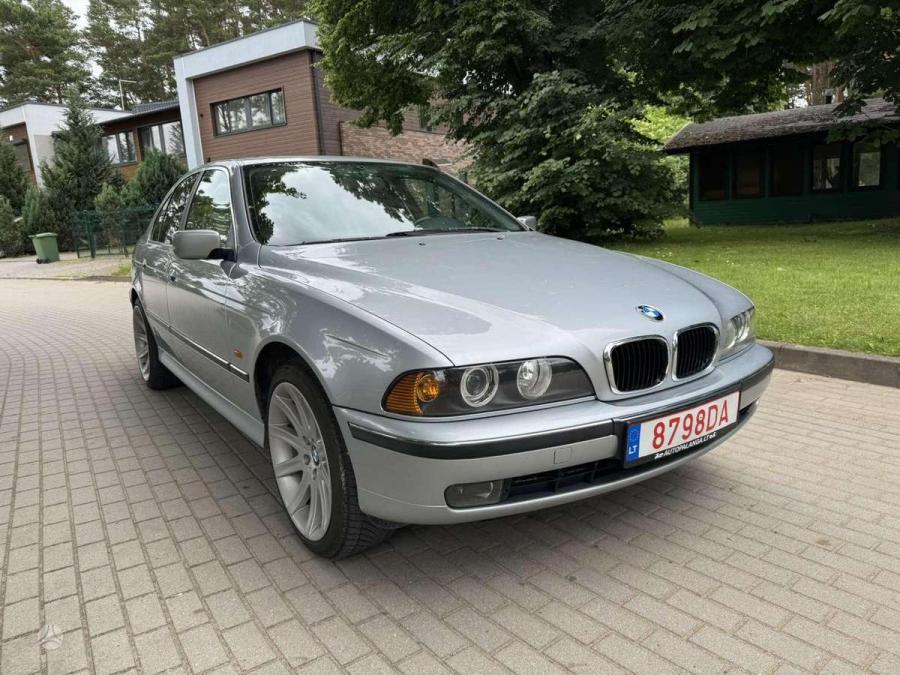 Pelēks BMW 520 1996 Palanga, ar dzinēja tilpumu 1.99 L un nobraukumu 253 tūkst. km par 3600 €, foto 19 vietnē AUTOMOTO.COM.LV