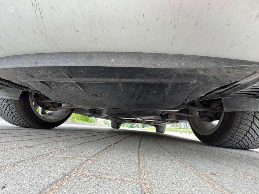 Pelēks BMW 520 1996 Palanga, ar dzinēja tilpumu 1.99 L un nobraukumu 253 tūkst. km par 3600 €, foto 22 vietnē AUTOMOTO.COM.LV