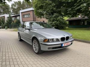 Pelēks BMW 520 1996 Palanga, ar dzinēja tilpumu 1.99 L un nobraukumu 253 tūkst. km par 3600 €, foto 24 vietnē AUTOMOTO.COM.LV