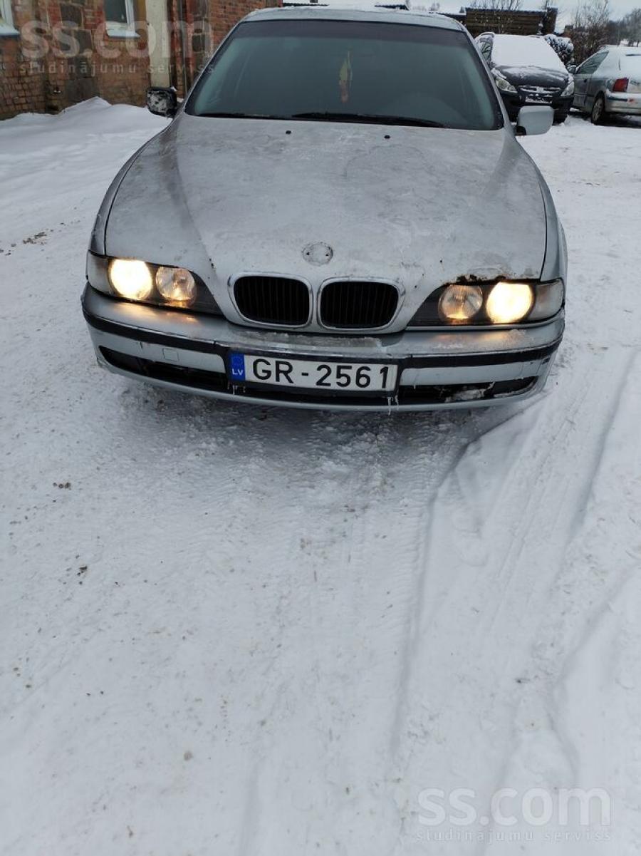 Pelēks BMW 520 1997 Valmiera, ar dzinēja tilpumu 2.00 L un nobraukumu 0 tūkst. km par 2500 €, foto 1 vietnē AUTOMOTO.COM.LV