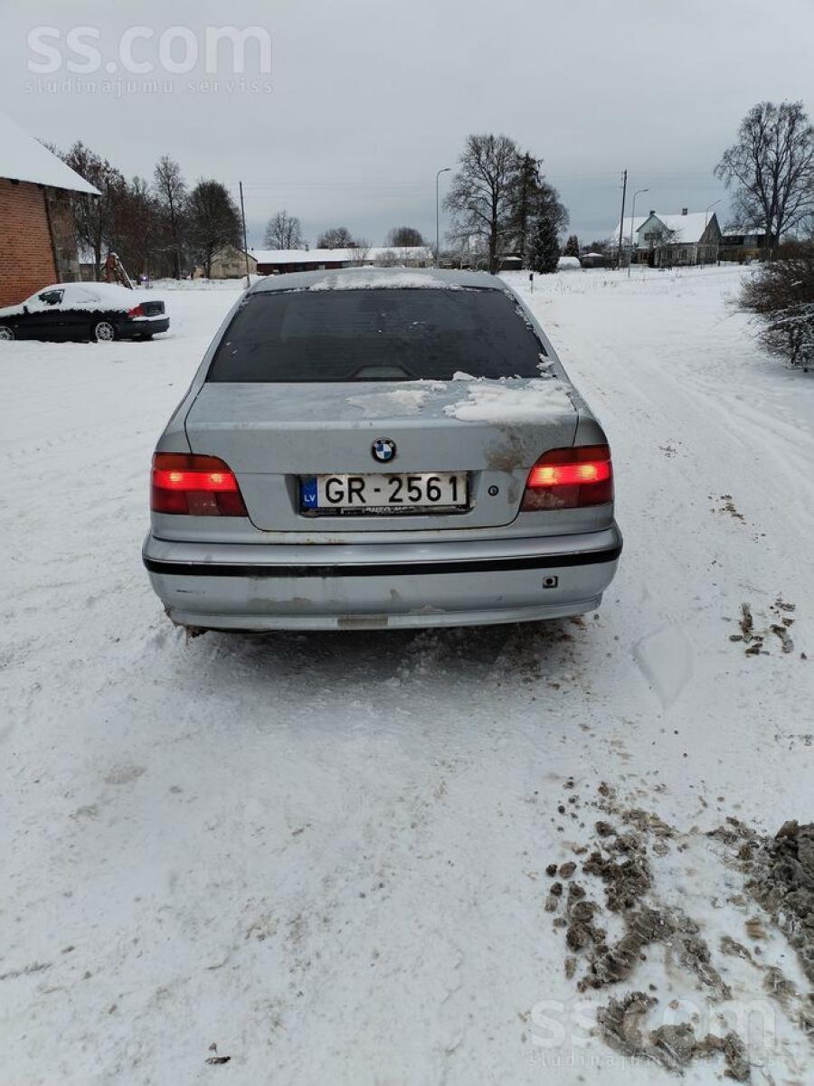 Pelēks BMW 520 1997 Valmiera, ar dzinēja tilpumu 2.00 L un nobraukumu 0 tūkst. km par 2500 €, foto 5 vietnē AUTOMOTO.COM.LV