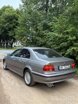 Grey BMW 520 1998 in Kuldiga, with an engine capacity of 2.50 L and mileage of 0 thousand km for 1350 €, photo  on AUTOMOTO.COM.LV