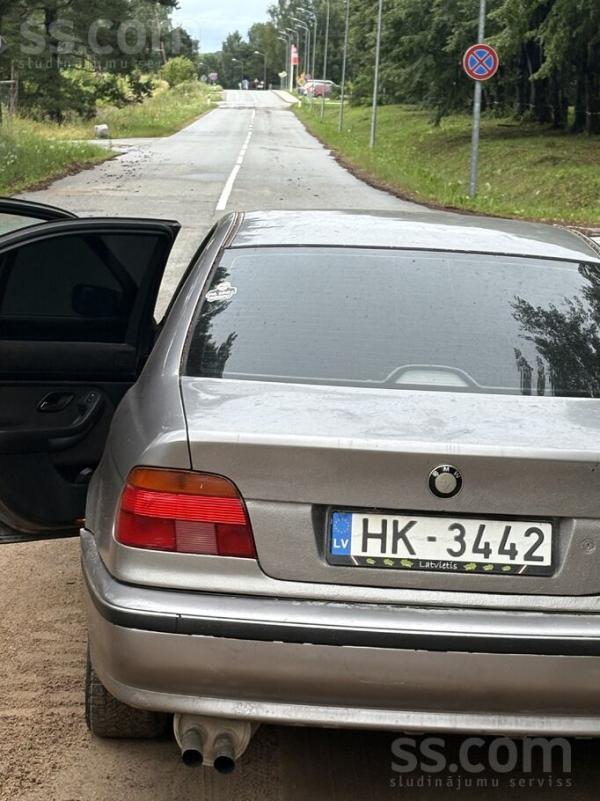 БМВ 520 1998 в Кулдига на AUTOMOTO.COM.LV Серый БМВ 520 1998 в Кулдига, объемом двигателя 2.50 л и пробегом 0 тыс. км за 1350 €, фото 5 на AUTOMOTO.COM.LV