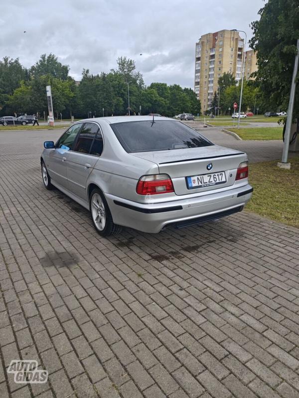 Grey BMW 520 2000 in Panevezys, with an engine capacity of 2.00 L and mileage of 350 thousand km for 3000 €, photo 4 on AUTOMOTO.COM.LV