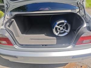 Grey BMW 520 2000 in Panevezys, with an engine capacity of 2.00 L and mileage of 350 thousand km for 3000 €, photo 12 on AUTOMOTO.COM.LV