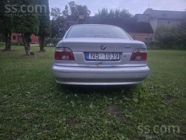 Pelēks BMW 520 2001 Saldus, ar dzinēja tilpumu 2.20 L un nobraukumu 286 tūkst. km par 2200 €, foto 5 vietnē AUTOMOTO.COM.LV