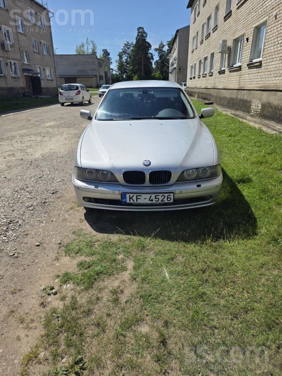 Pelēks BMW 520 2002 Dobele, ar dzinēja tilpumu 2.20 L un nobraukumu 240 tūkst. km par 1550 €, foto 1 vietnē AUTOMOTO.COM.LV