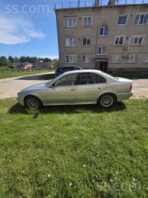 Pelēks BMW 520 2002 Dobele, ar dzinēja tilpumu 2.20 L un nobraukumu 240 tūkst. km par 1550 €, foto 5 vietnē AUTOMOTO.COM.LV
