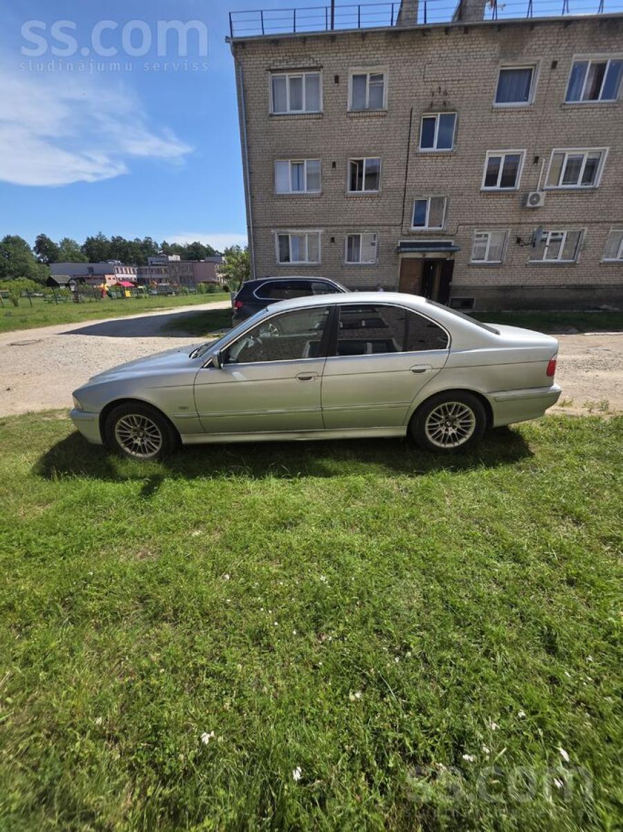 Pelēks BMW 520 2002 Dobele, ar dzinēja tilpumu 2.20 L un nobraukumu 240 tūkst. km par 1550 €, foto 5 vietnē AUTOMOTO.COM.LV