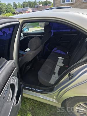 Pelēks BMW 520 2002 Dobele, ar dzinēja tilpumu 2.20 L un nobraukumu 240 tūkst. km par 1550 €, foto 12 vietnē AUTOMOTO.COM.LV