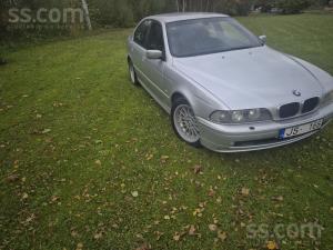 Grey BMW 520 2002 in Liepaja, with an engine capacity of 2.00 L and mileage of 425 thousand km for 2200 €, photo 5 on AUTOMOTO.COM.LV