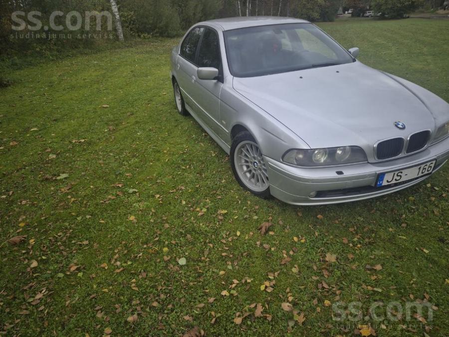 Grey BMW 520 2002 in Liepaja, with an engine capacity of 2.00 L and mileage of 425 thousand km for 2200 €, photo 5 on AUTOMOTO.COM.LV