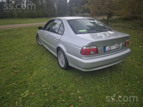 Grey BMW 520 2002 in Liepaja, with an engine capacity of 2.00 L and mileage of 425 thousand km for 2200 €, photo 7 on AUTOMOTO.COM.LV