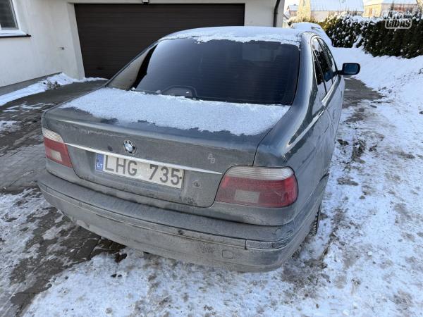 Grey BMW 520 2003 in Vilnius, with an engine capacity of 2.00 L and mileage of 460 thousand km for 999 €, photo 4 on AUTOMOTO.COM.LV
