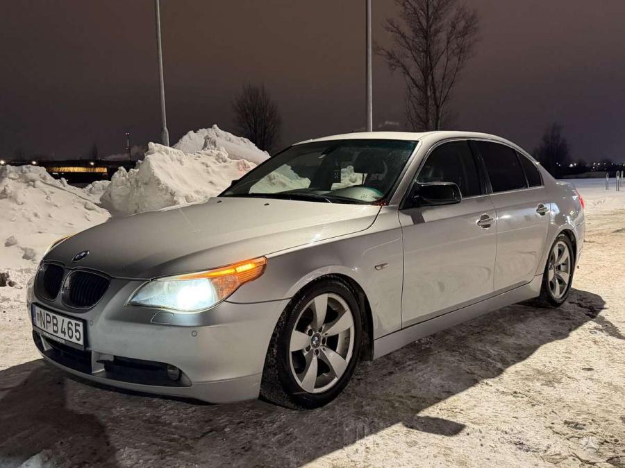 Pelēks BMW 520 2003 Klaipėda, ar dzinēja tilpumu 2.17 L un nobraukumu 261 tūkst. km par 2350 €, foto 1 vietnē AUTOMOTO.COM.LV
