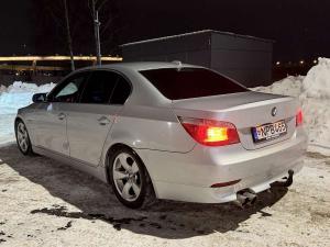 Pelēks BMW 520 2003 Klaipėda, ar dzinēja tilpumu 2.17 L un nobraukumu 261 tūkst. km par 2350 €, foto 3 vietnē AUTOMOTO.COM.LV