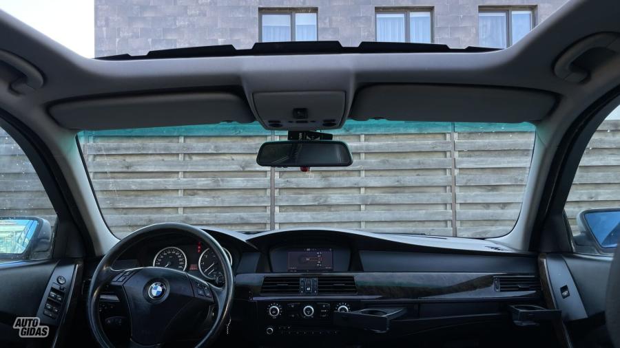 Grey BMW 520 2003 in Silute, with an engine capacity of 2.20 L and mileage of 439 thousand km for 2450 €, photo 13 on AUTOMOTO.COM.LV