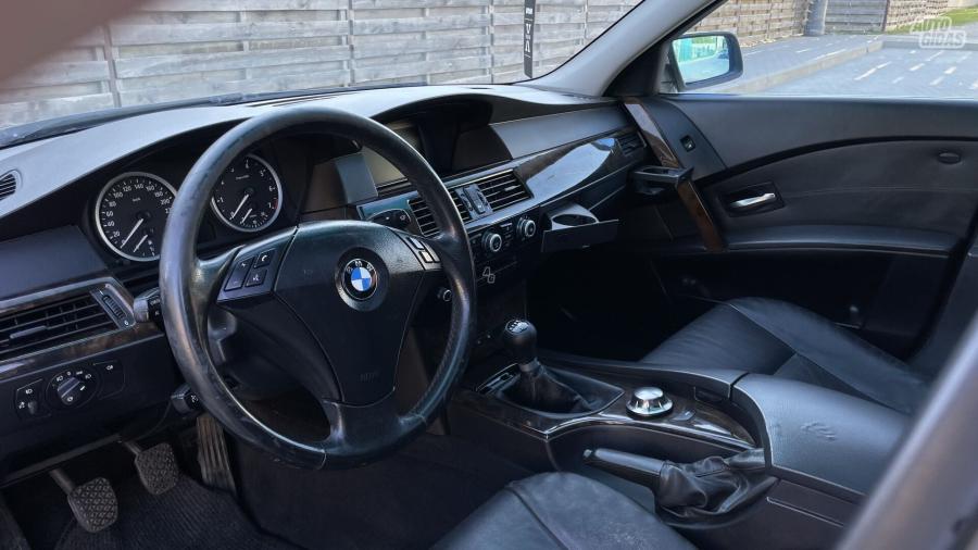 Grey BMW 520 2003 in Silute, with an engine capacity of 2.20 L and mileage of 439 thousand km for 2450 €, photo 18 on AUTOMOTO.COM.LV
