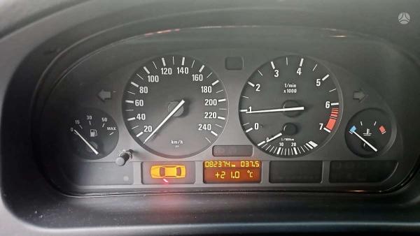 Серый БМВ 520 2003 в Клайпеда, объемом двигателя 2.17 л и пробегом 82 тыс. км за 9950 €, фото 3 на AUTOMOTO.COM.LV