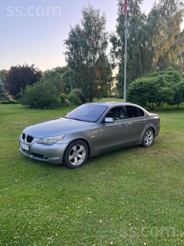Grey BMW 520 2003 in Ogre, with an engine capacity of 2.20 L and mileage of 287 thousand km for 1500 €, photo 2 on AUTOMOTO.COM.LV