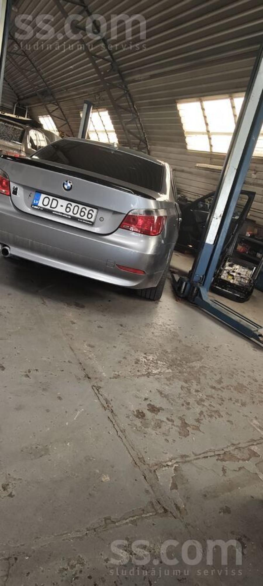 Grey BMW 520 2003 in Preili, with an engine capacity of 2.50 L and mileage of 220 thousand km for 5800 €, photo 4 on AUTOMOTO.COM.LV