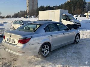 Grey BMW 520 2004 in Vilnius, with an engine capacity of 2.20 L and mileage of 308 thousand km for 1750 €, photo 5 on AUTOMOTO.COM.LV