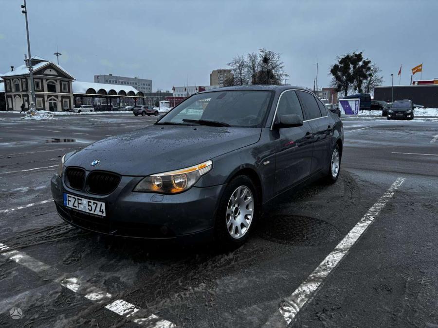 Grey BMW 520 2004 in Kaunas, with an engine capacity of 2.20 L and mileage of 386 thousand km for 1900 €, photo 5 on AUTOMOTO.COM.LV