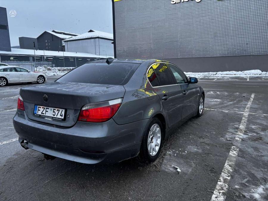 Grey BMW 520 2004 in Kaunas, with an engine capacity of 2.20 L and mileage of 386 thousand km for 1900 €, photo 6 on AUTOMOTO.COM.LV