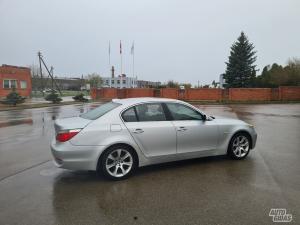 Grey BMW 520 2004 in Akmene, with an engine capacity of 2.00 L and mileage of 430 thousand km for 1650 €, photo 6 on AUTOMOTO.COM.LV